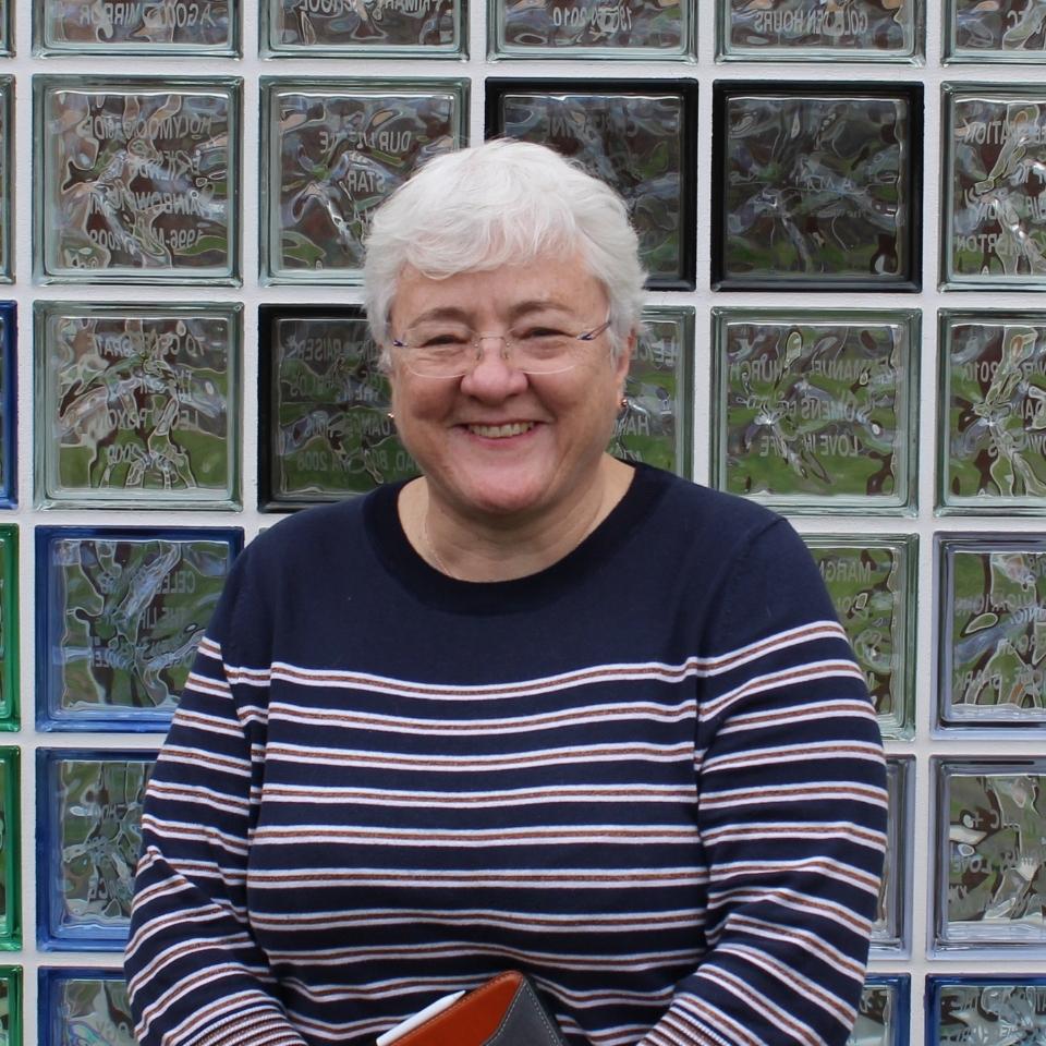 Our Team | Rainbows Hospice